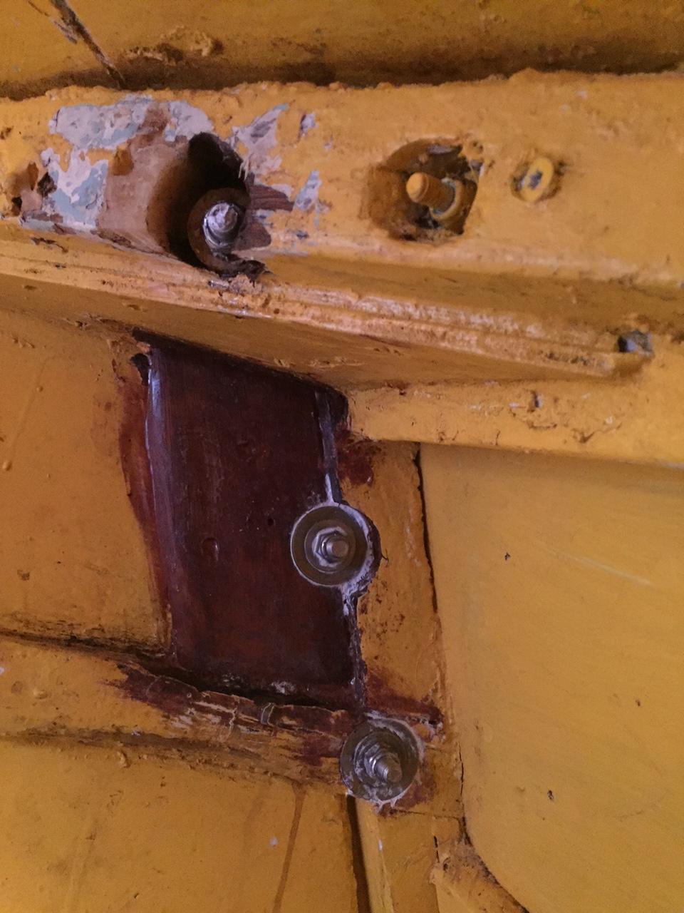 Field Repairs: fixing the Backstay chainplate | Green Coconut Run